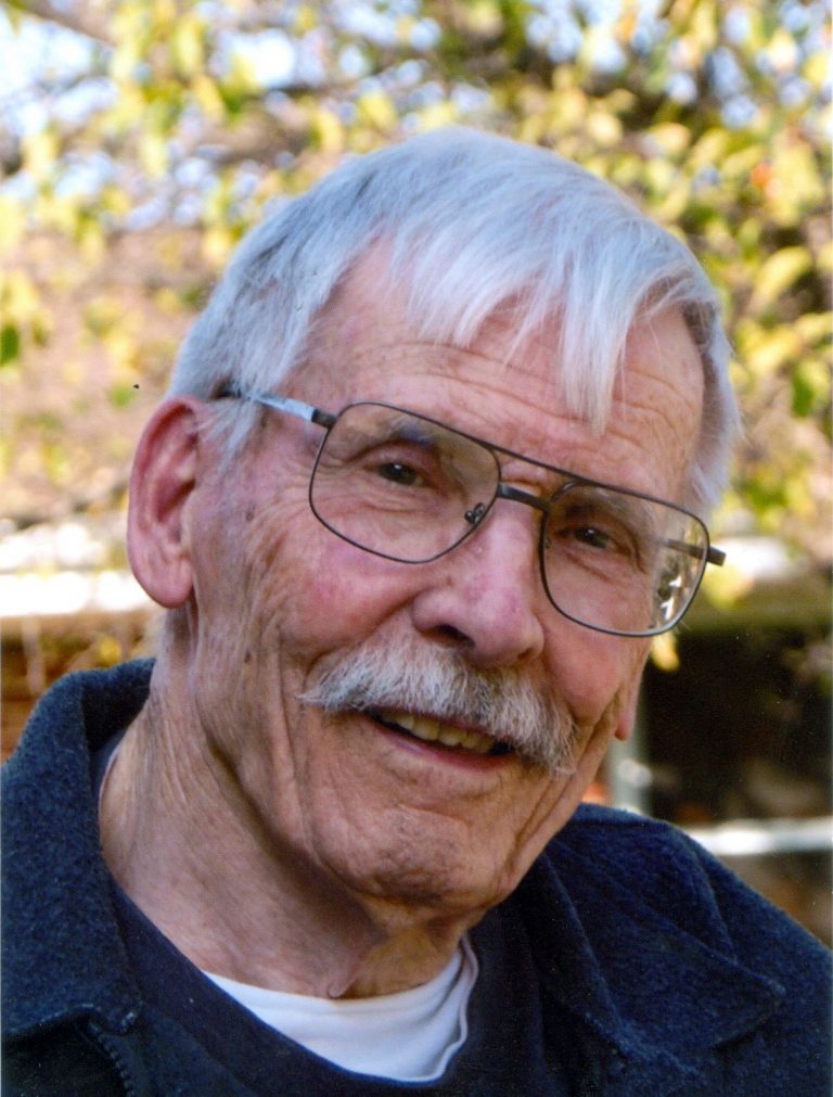 Lowell Larson – Anderson Funeral Home and Cremation Services